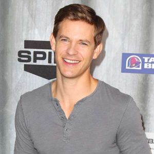 Bryce Johnson - Biography, Height & Life Story | Super Stars Bio