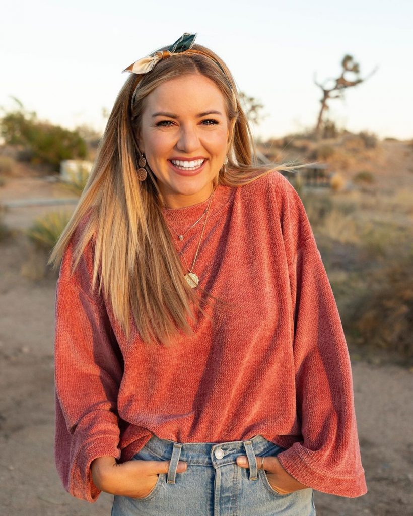 Chelsea Field - Biography, Height & Life Story | Super Stars Bio