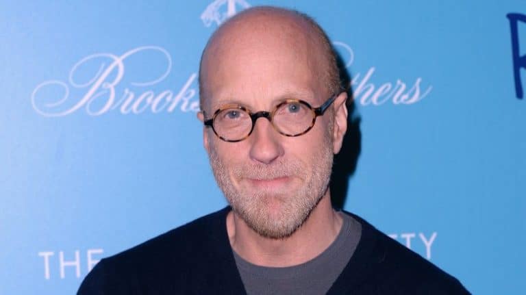 Chris Elliott - Biography, Height & Life Story | Super Stars Bio