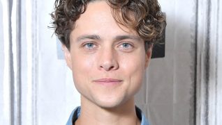 Douglas Smith - Biography, Height & Life Story | Super Stars Bio