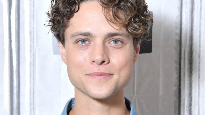 Douglas Smith - Biography, Height & Life Story | Super Stars Bio