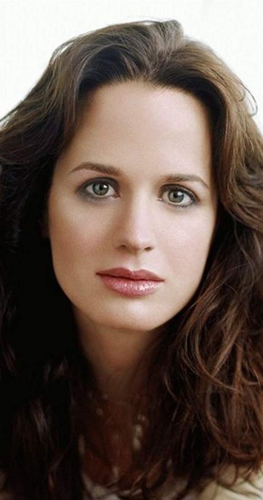 Elizabeth Reaser - Biography, Height & Life Story | Super Stars Bio