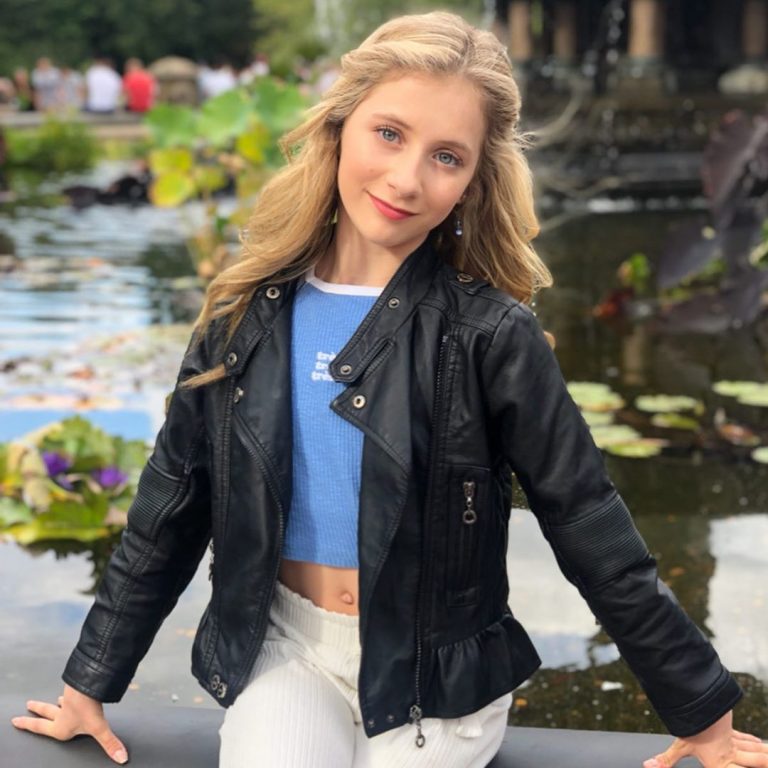 Elliana Walmsley - Biography, Height & Life Story | Super Stars Bio