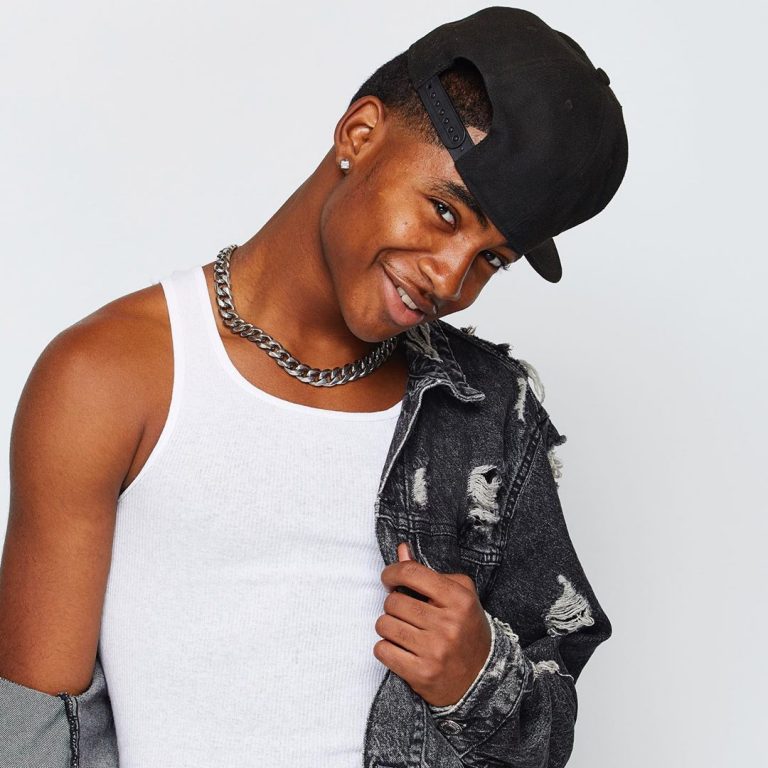 Famous Debo - Biography, Height & Life Story | Super Stars Bio