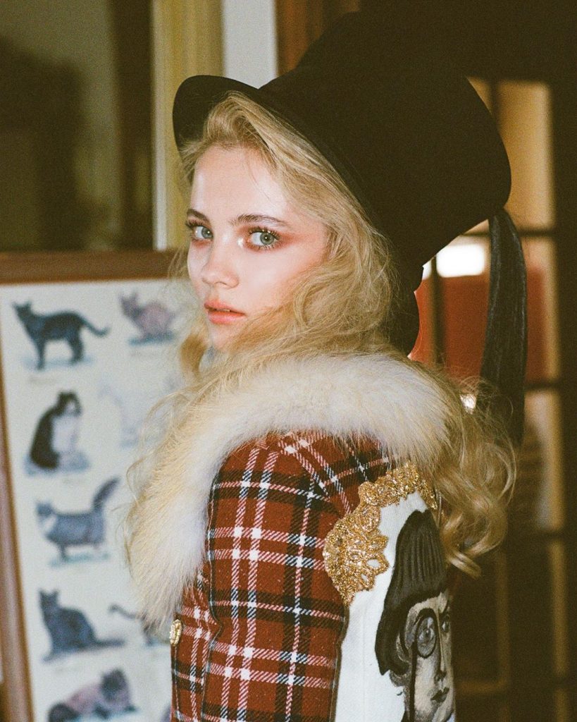 Freya Allan - Biography, Height & Life Story | Super Stars Bio