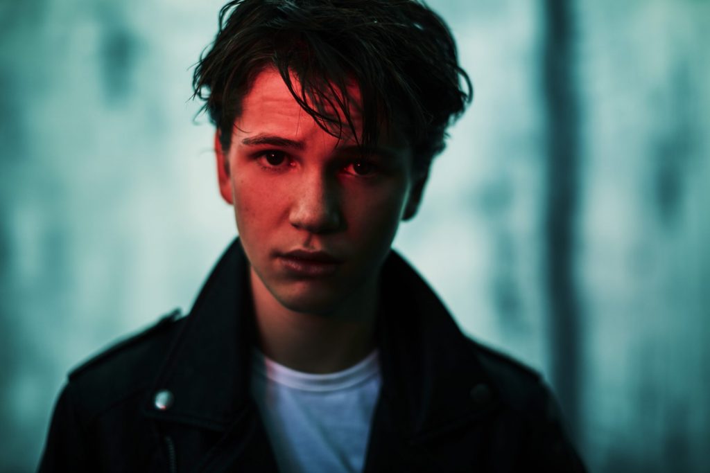 Gabriel Bateman - Biography, Height & Life Story | Super Stars Bio