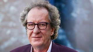 Geoffrey Rush - Biography, Height & Life Story | Super Stars Bio