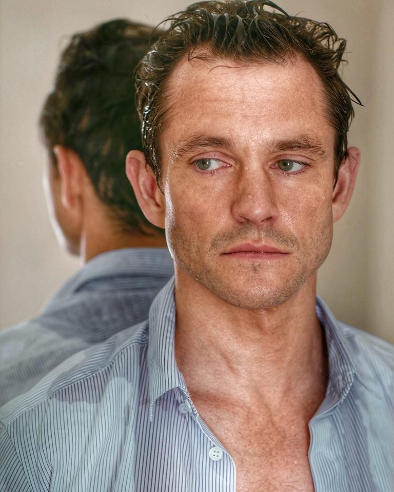 Hugh Dancy - Biography, Height & Life Story | Super Stars Bio