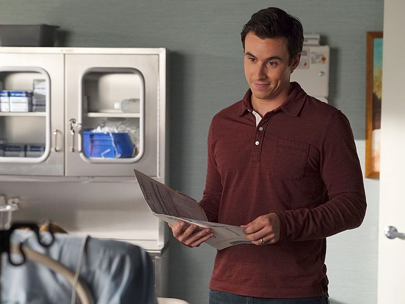 Huw Collins - Biography, Height & Life Story | Super Stars Bio