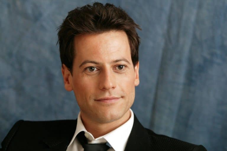 Ioan Gruffudd - Biography, Height & Life Story | Super Stars Bio