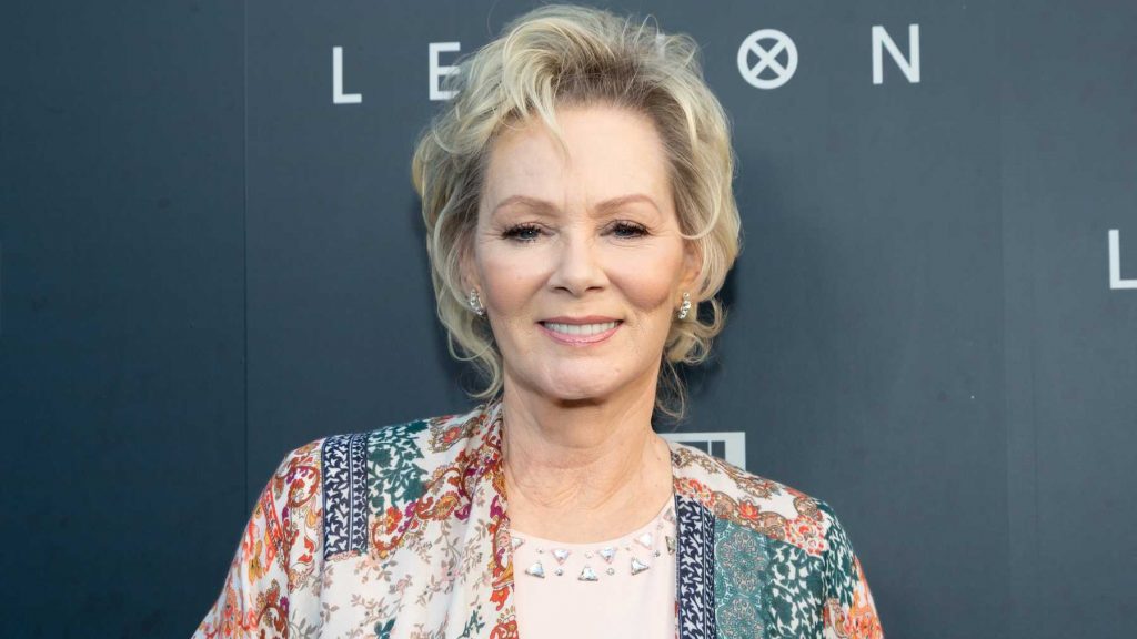 Jean Smart - Biography, Height & Life Story | Super Stars Bio
