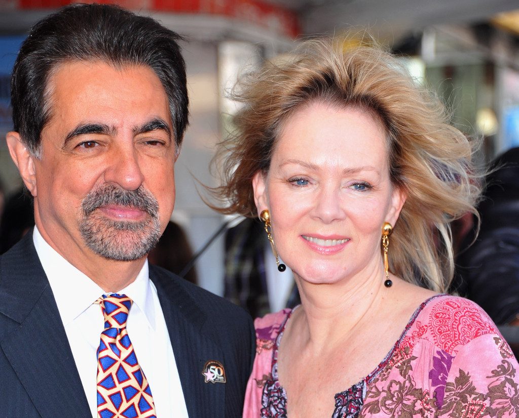 Jean Smart - Biography, Height & Life Story | Super Stars Bio