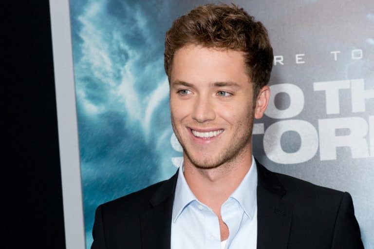 Jeremy Sumpter - Biography, Height & Life Story | Super Stars Bio