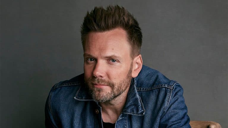 Joel McHale - Biography, Height & Life Story | Super Stars Bio