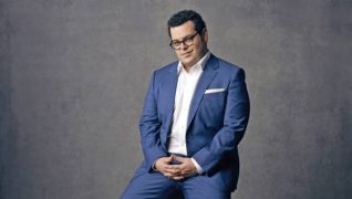 Josh Gad - Biography, Height & Life Story | Super Stars Bio