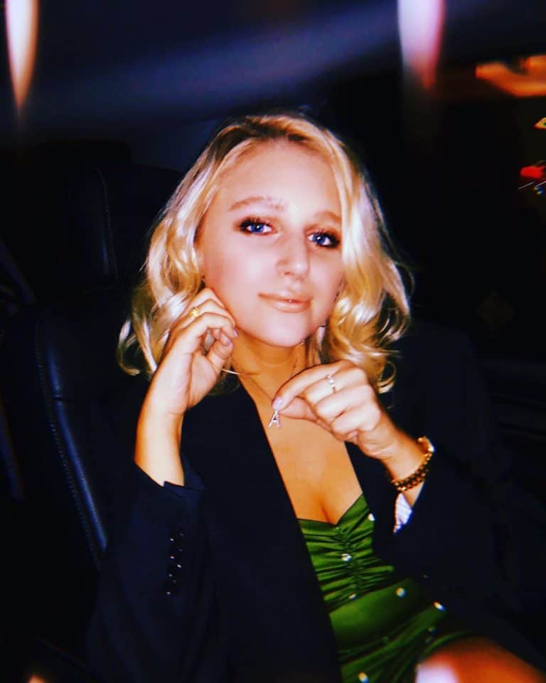 Julia Schlaepfer - Biography, Height & Life Story | Super Stars Bio