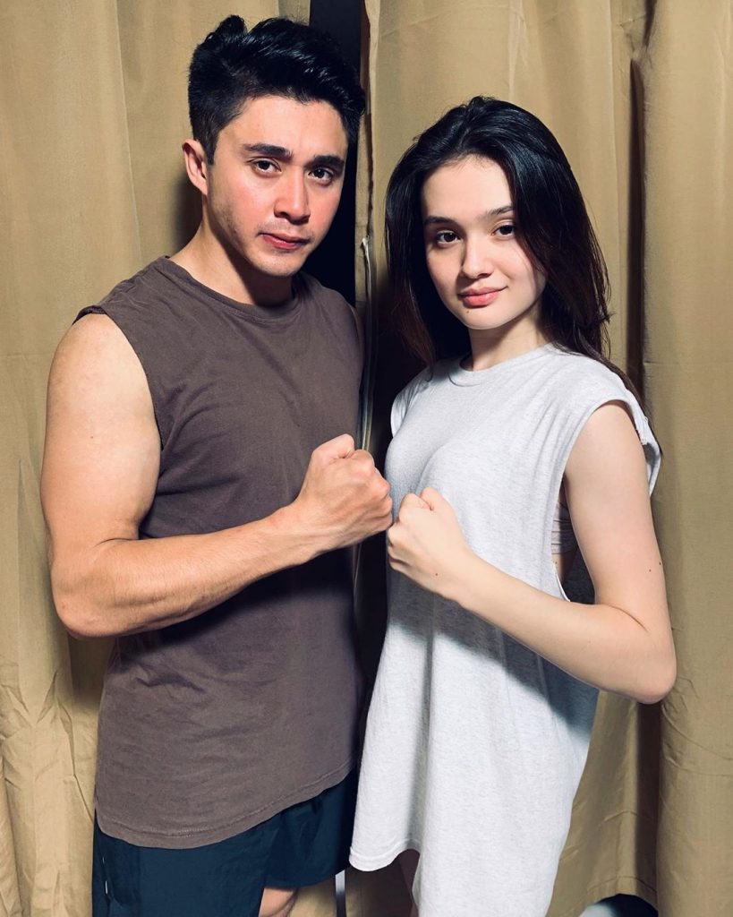 Kira Balinger - Biography, Height & Life Story | Super Stars Bio