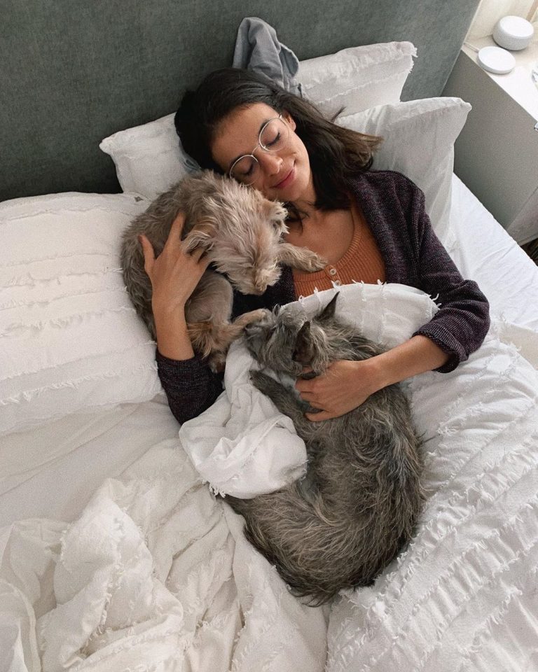 Laysla De Oliveira - Biography, Height & Life Story | Super Stars Bio