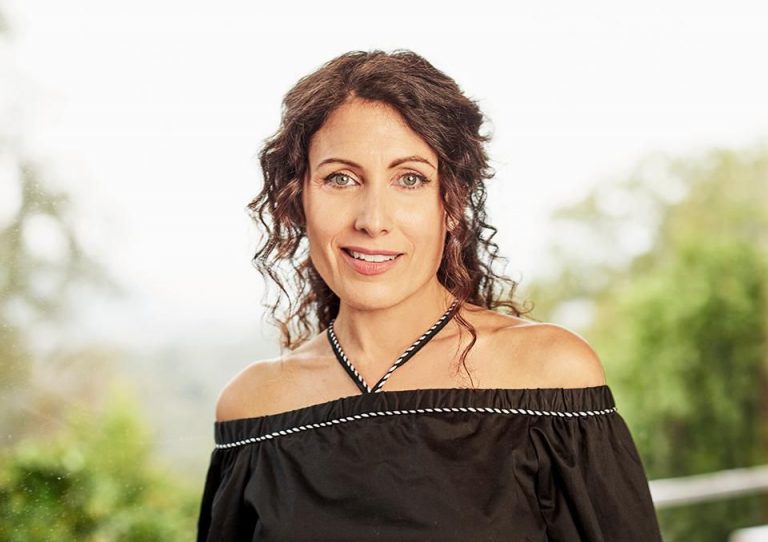 Lisa Edelstein - Biography, Height & Life Story | Super Stars Bio