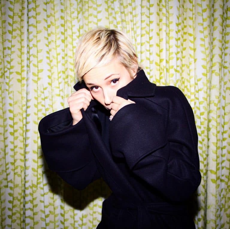 Liza Weil - Biography, Height & Life Story | Super Stars Bio