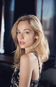 MacKenzie Porter - Biography, Height & Life Story | Super Stars Bio