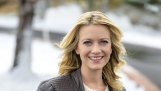 Meredith Hagner - Biography, Height & Life Story | Super Stars Bio