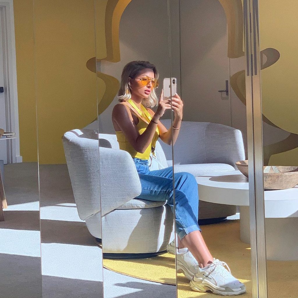 Model Roz - Biography, Height & Life Story | Super Stars Bio