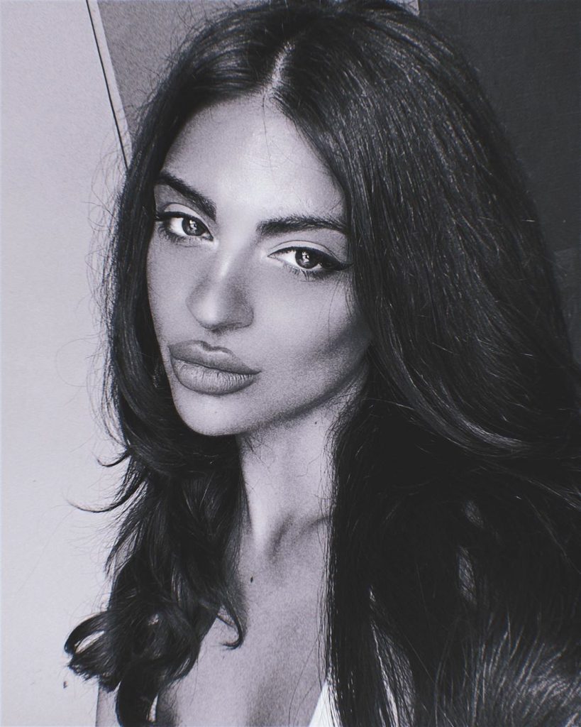 Newsha Syeh - Biography, Height & Life Story | Super Stars Bio