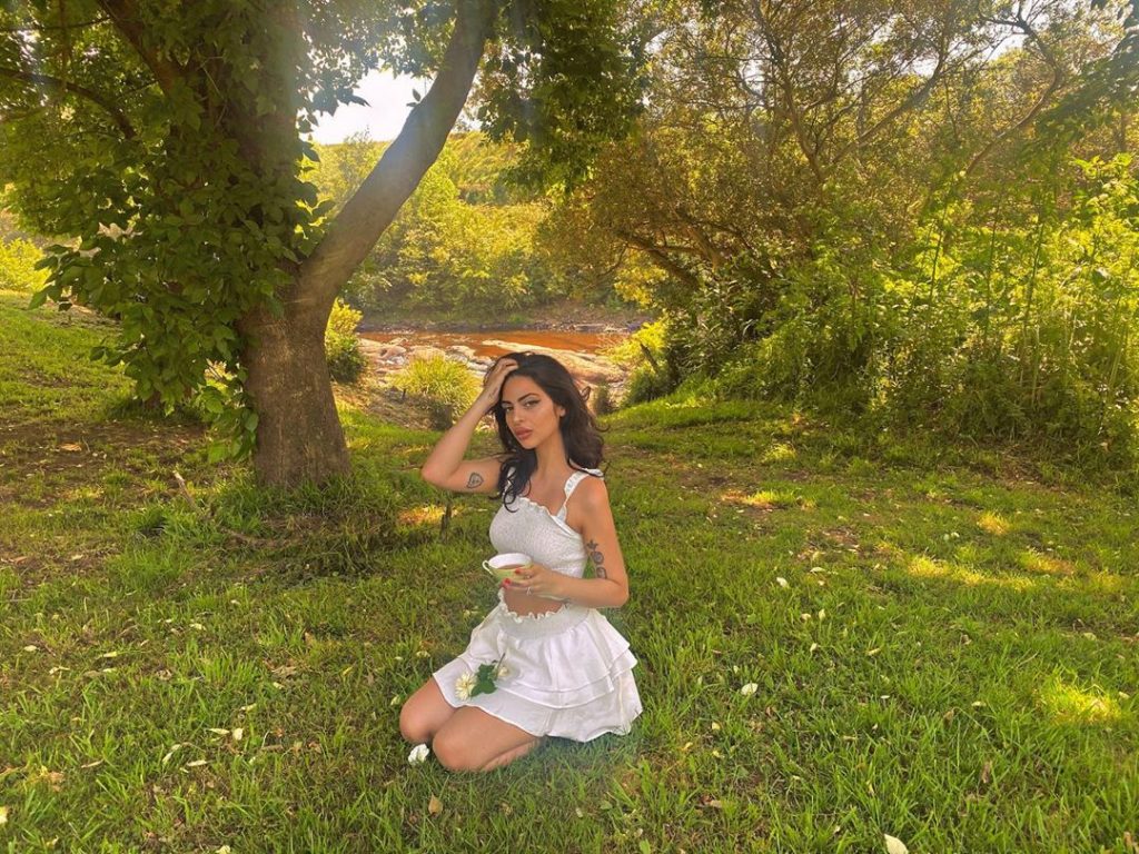 Newsha Syeh - Biography, Height & Life Story | Super Stars Bio