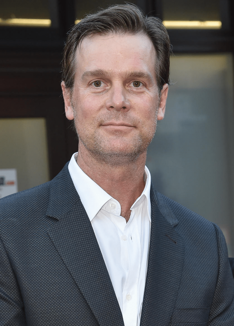 Peter Krause - Biography, Height & Life Story | Super Stars Bio