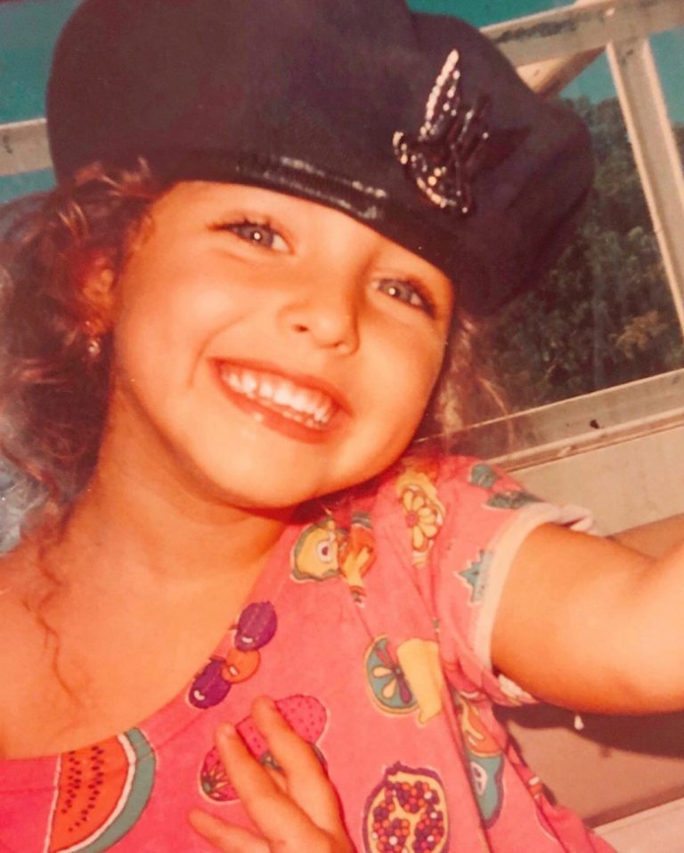 Sapir Azulay - Biography, Height & Life Story | Super Stars Bio