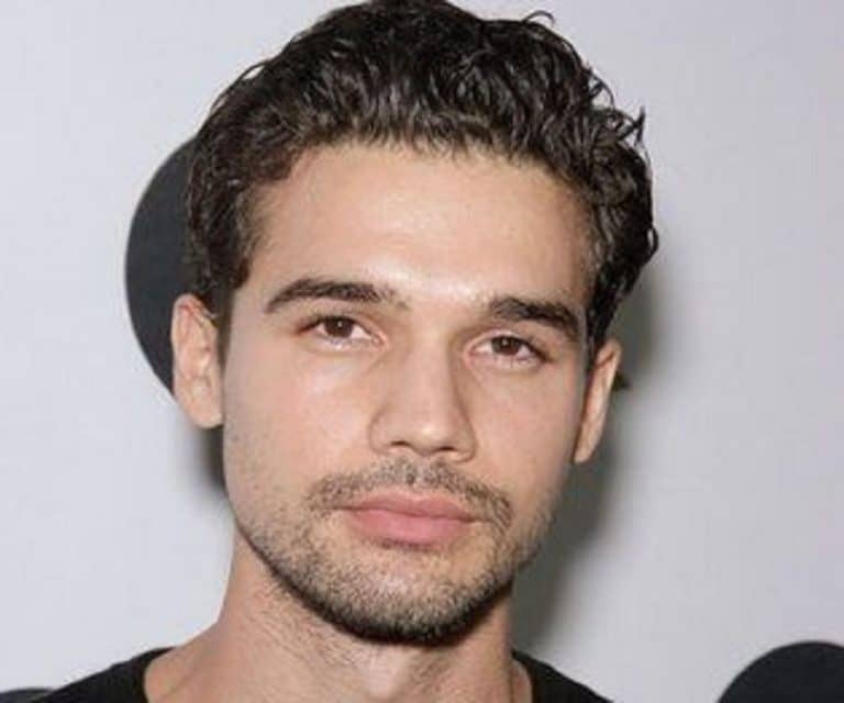 Steven Strait - Biography, Height & Life Story | Super Stars Bio