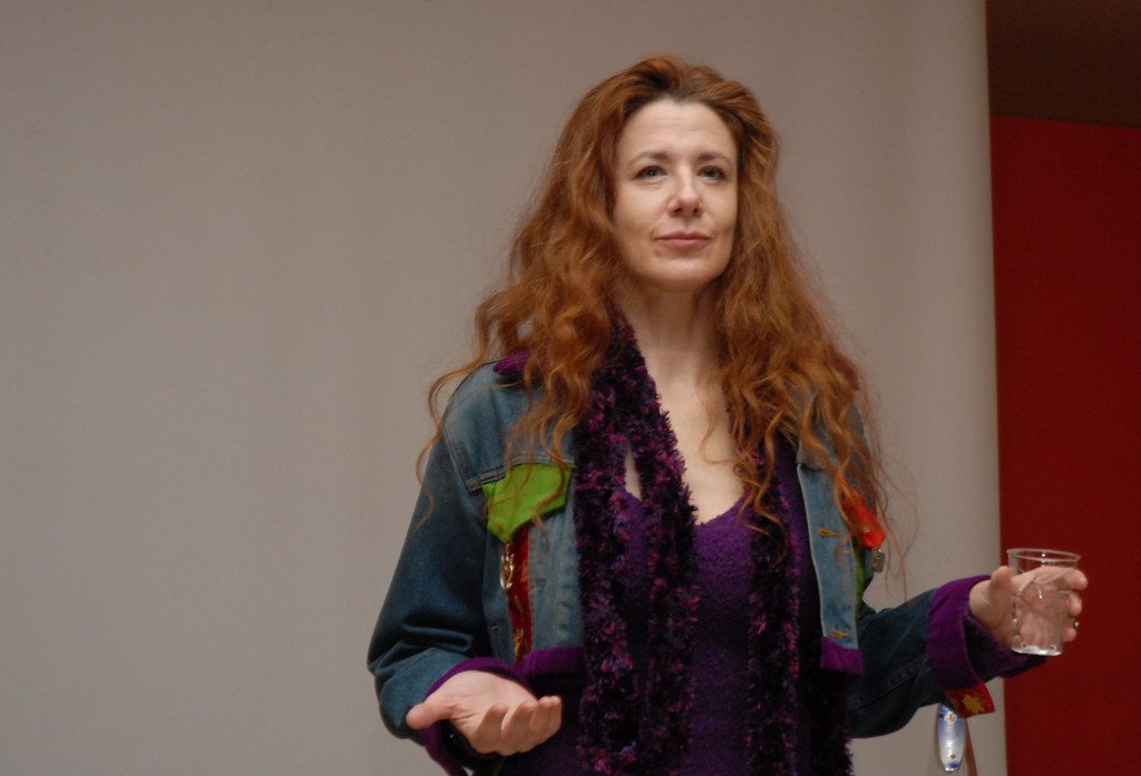 Suzie Plakson - Biography, Height & Life Story | Super Stars Bio