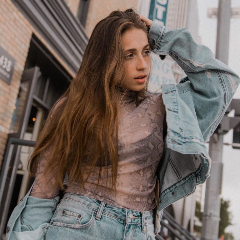 Tate McRae - Biography, Height & Life Story | Super Stars Bio