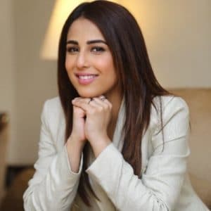 Ushna Shah - Biography, Height & Life Story | Super Stars Bio