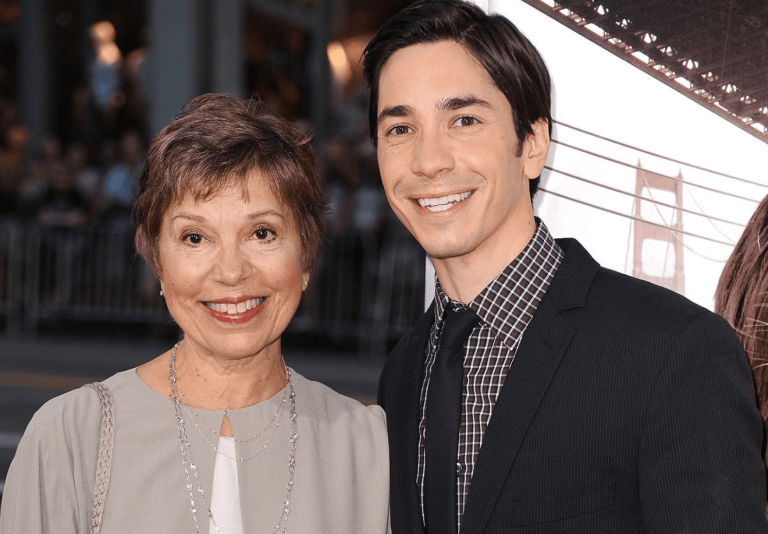 Justin Long - Biography, Height & Life Story | Super Stars Bio