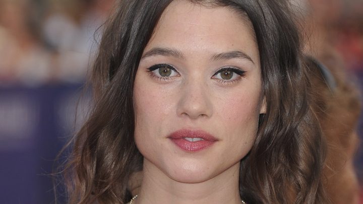 Àstrid Bergès-Frisbey - Biography, Height & Life Story | Super Stars Bio