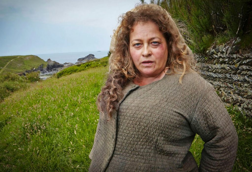 Beatie Edney - Biography, Height & Life Story | Super Stars Bio