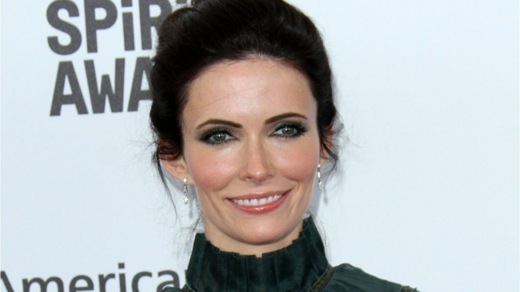 Bitsie Tulloch - Biography, Height & Life Story | Super Stars Bio