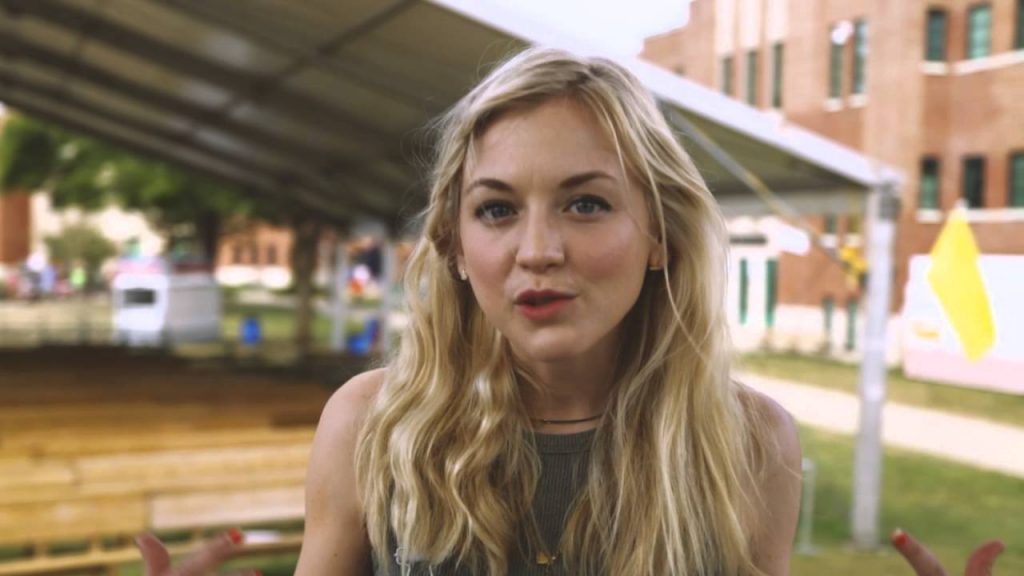 Emily Kinney - Biography, Height & Life Story | Super Stars Bio