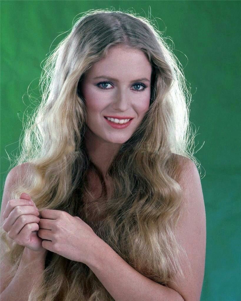 Eve Plumb - Biography, Height & Life Story | Super Stars Bio