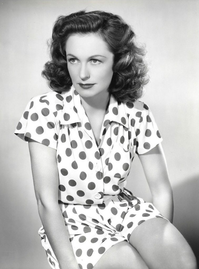 Geraldine Fitzgerald - Biography, Height & Life Story | Super Stars Bio