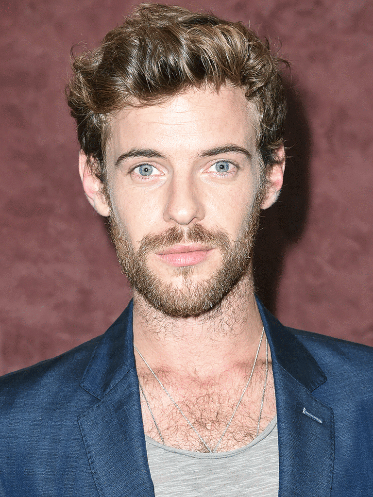 Harry Treadaway - Biography, Height & Life Story | Super Stars Bio