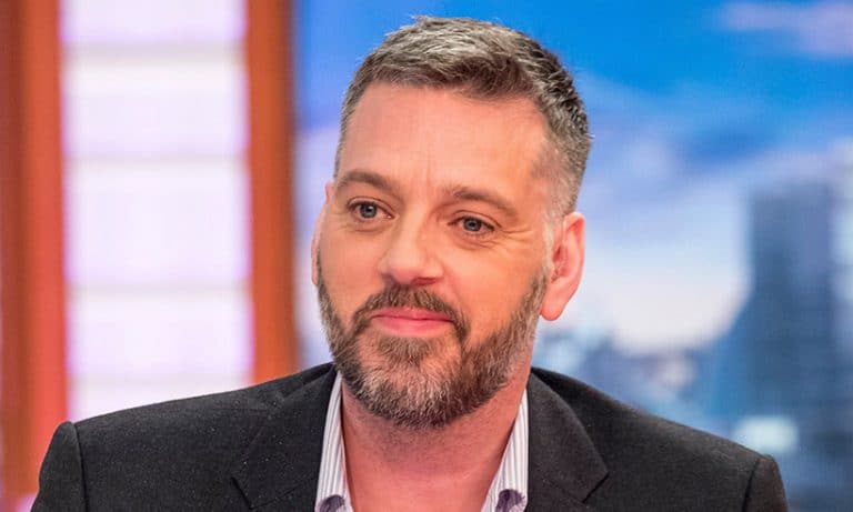 Iain Lee - Biography, Height & Life Story | Super Stars Bio