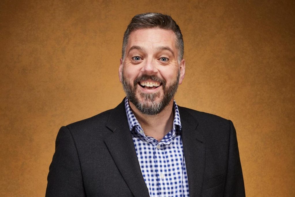 Iain Lee - Biography, Height & Life Story | Super Stars Bio