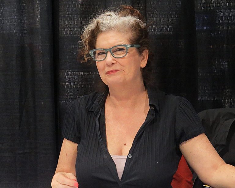 Jenette Goldstein - Biography, Height & Life Story | Super Stars Bio