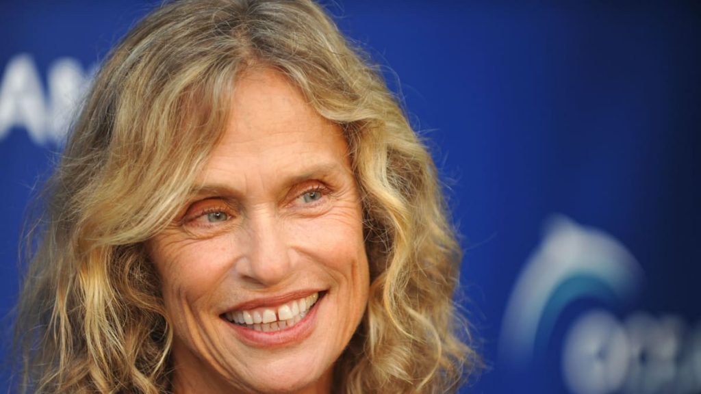 Lauren Hutton - Biography, Height & Life Story | Super Stars Bio
