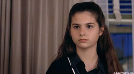 Lisa Jakub - Biography, Height & Life Story | Super Stars Bio