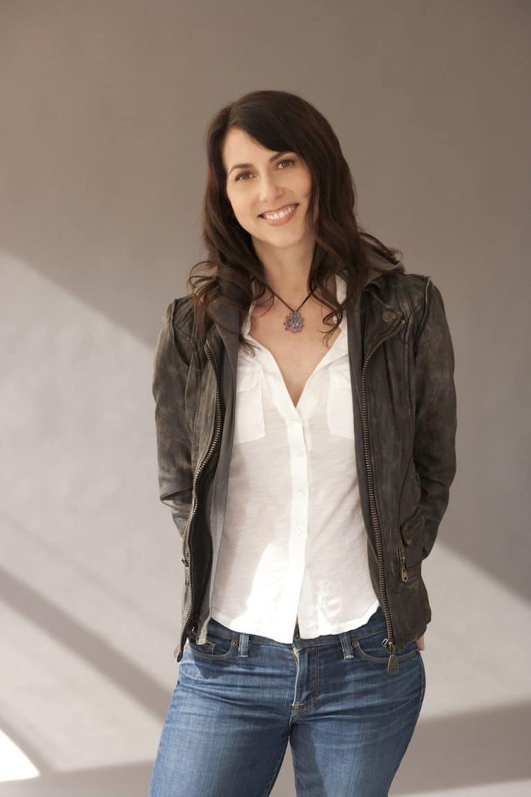 MacKenzie Bezos - Biography, Height & Life Story | Super Stars Bio