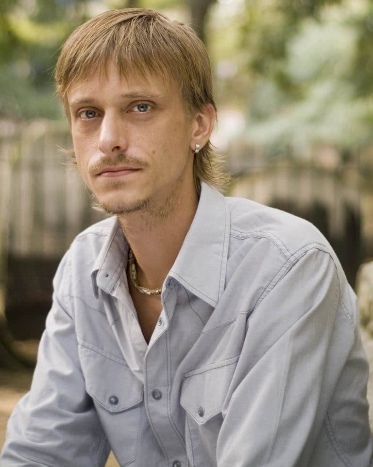 Mackenzie Crook - Biography, Height & Life Story | Super Stars Bio